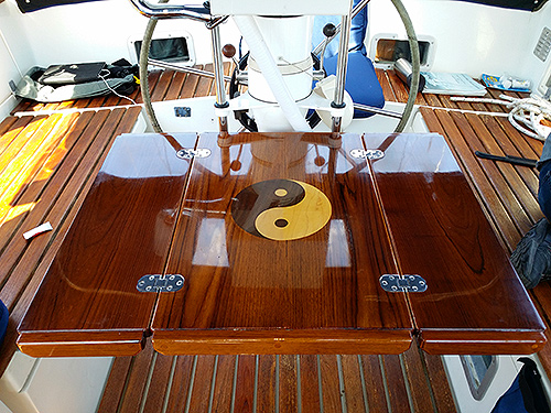 Tables for boats – Cruising Concepts